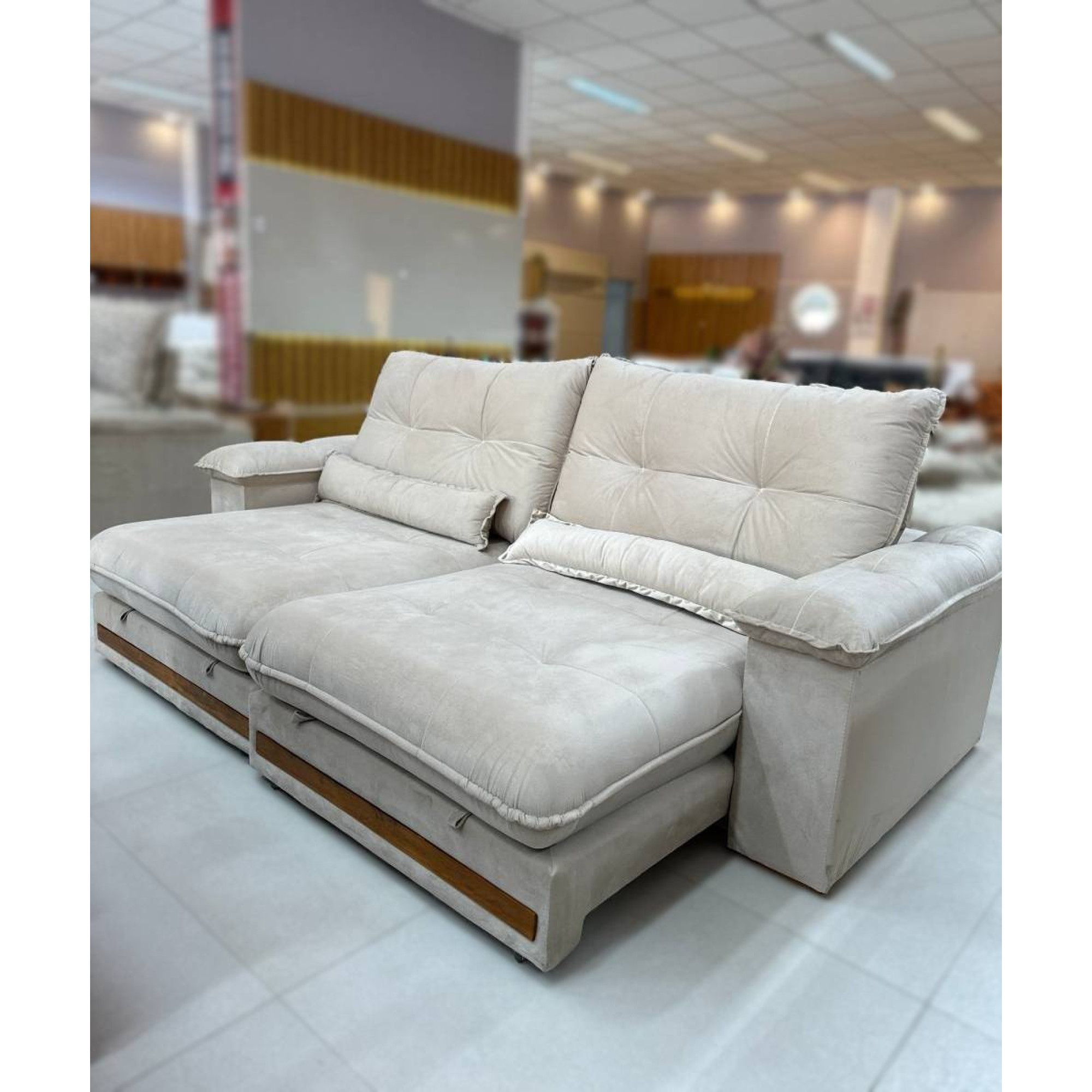 Sofá Qatar Retrátil Reclinável 2,50m - Veludo Bege