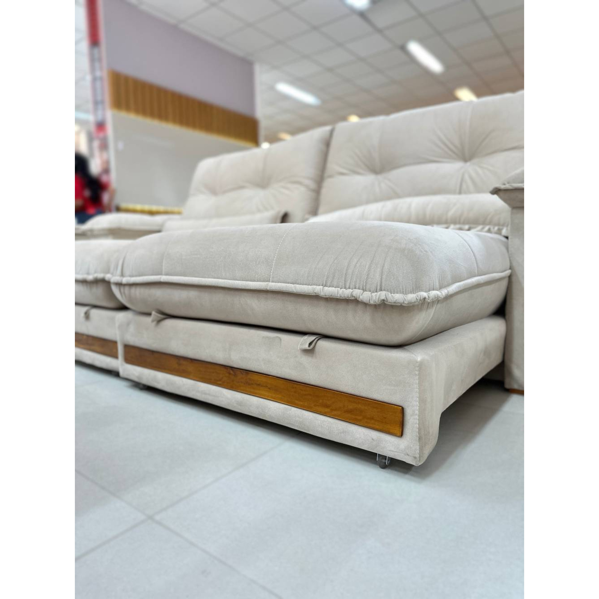 Sofá Qatar Retrátil Reclinável 2,50m - Veludo Bege