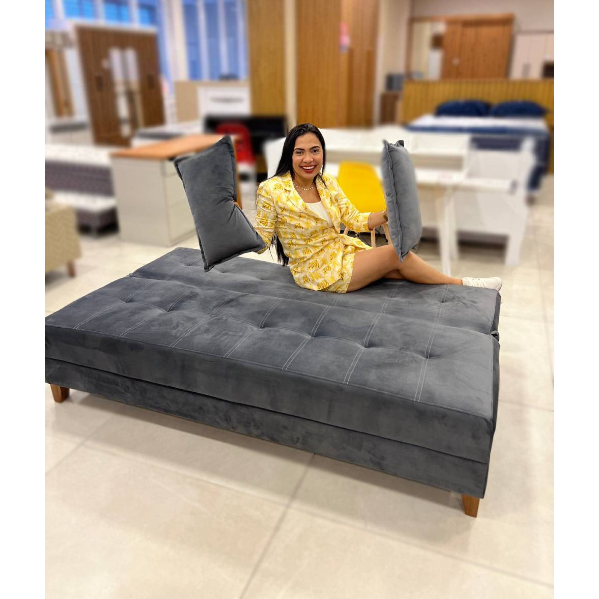 Sofá Cama 3 Lugares Arpoador - Innove Estofados - Veludo - Cinza