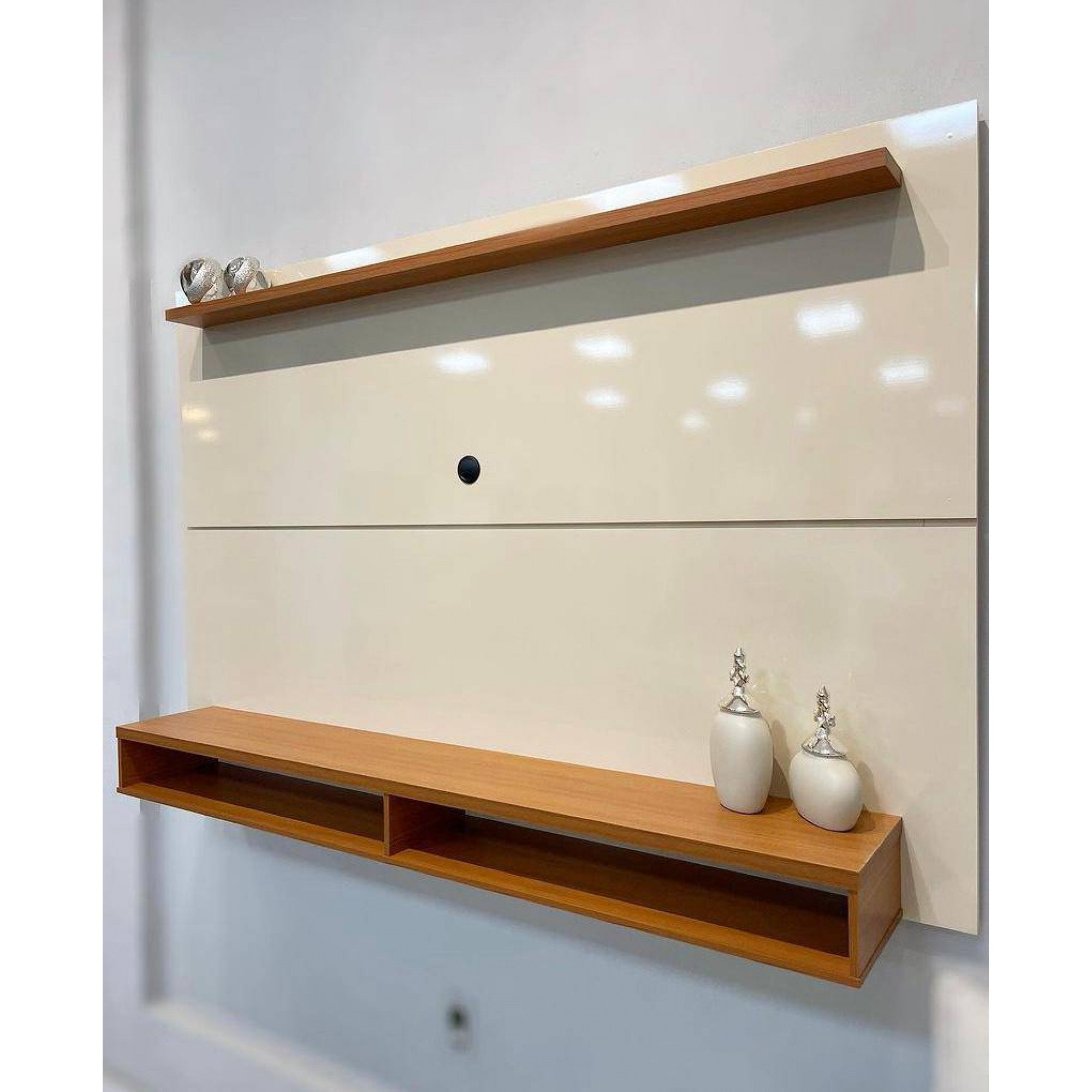 Painel Max para TV até 60 Edn Móveis – Off White / Cedro