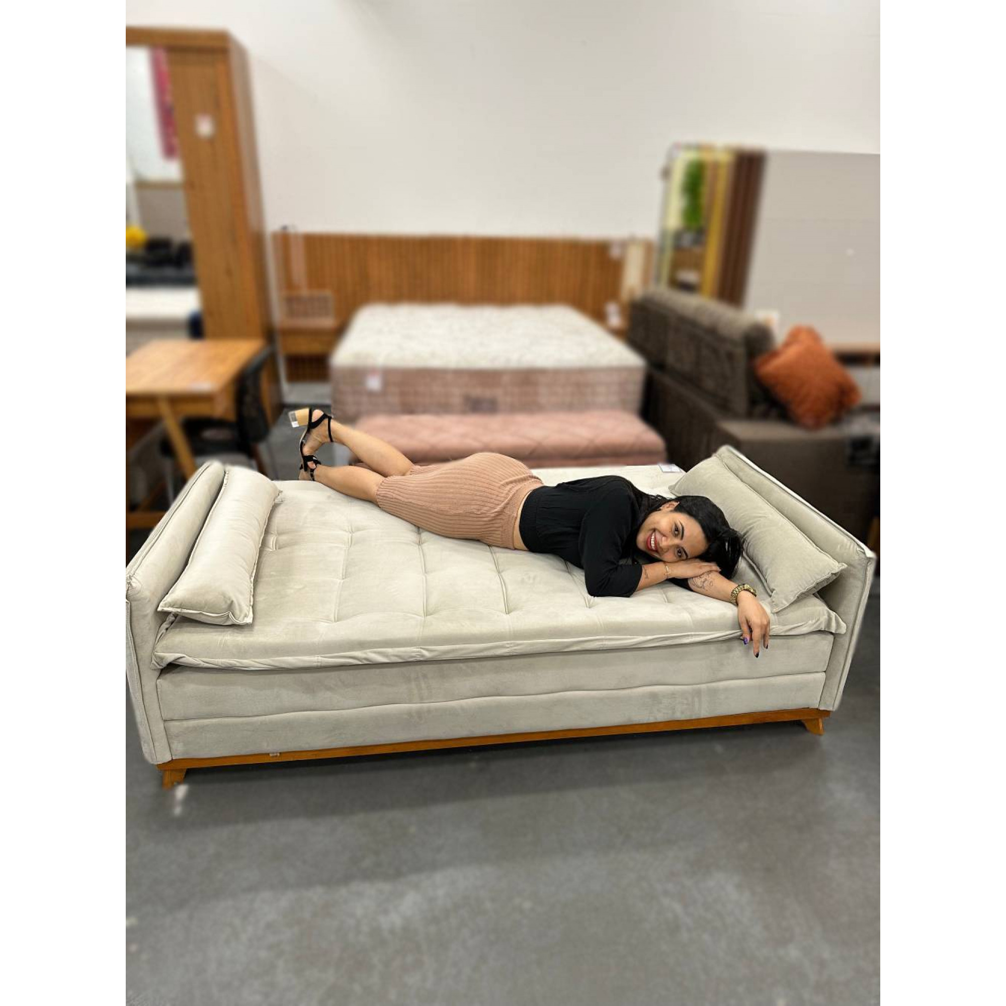 Sofá Cama Sofia Reclinável 2m - Bege